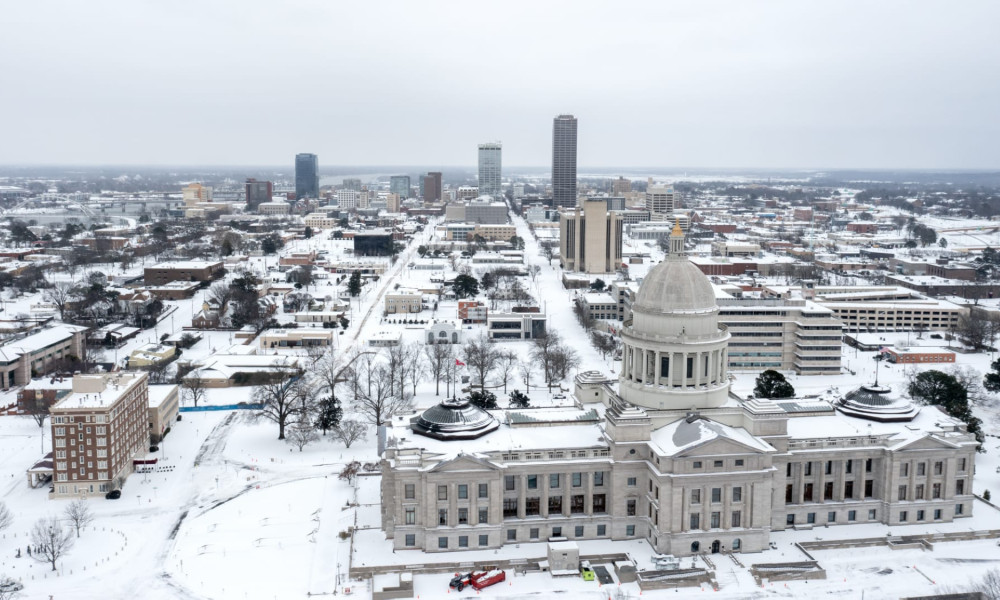 Winter storm in America: Thousands of flights canceled and power ...